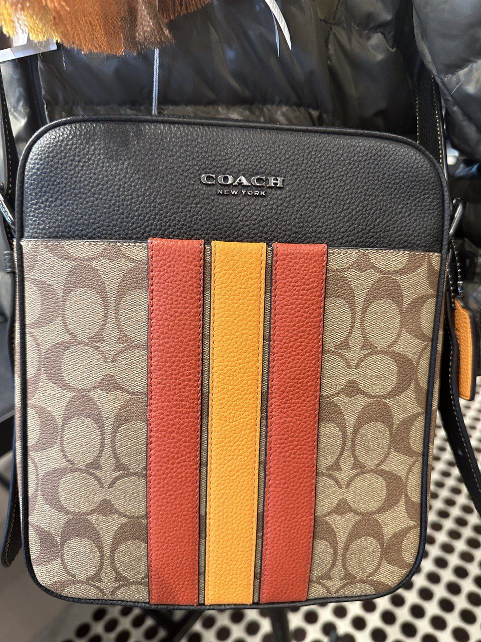 (Pre Order) Coach Hudson Crossbody 22 In Signature Stripe Khaki ...