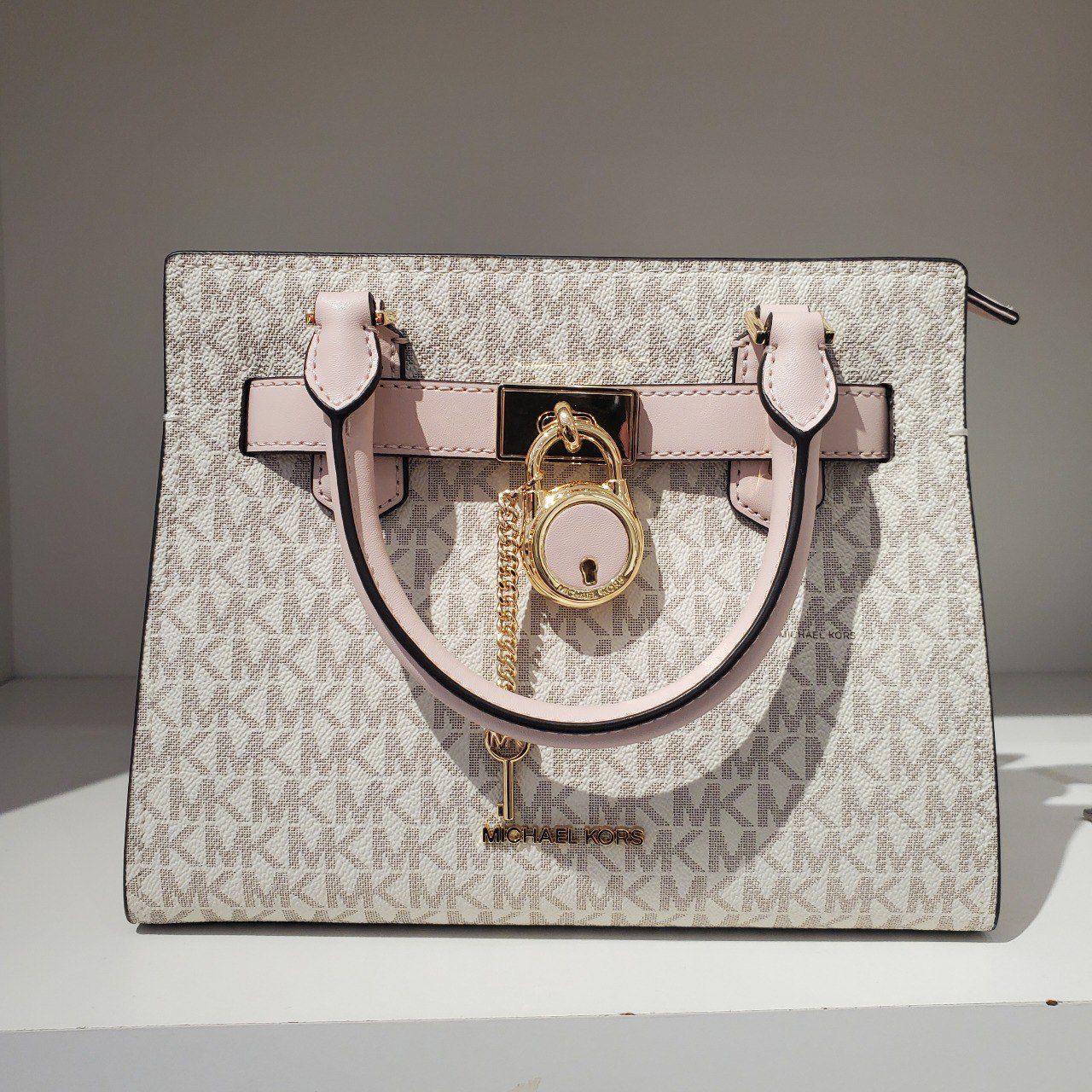 (Pre Order) Michael Kors small hamilton in signature vanilla powder ...