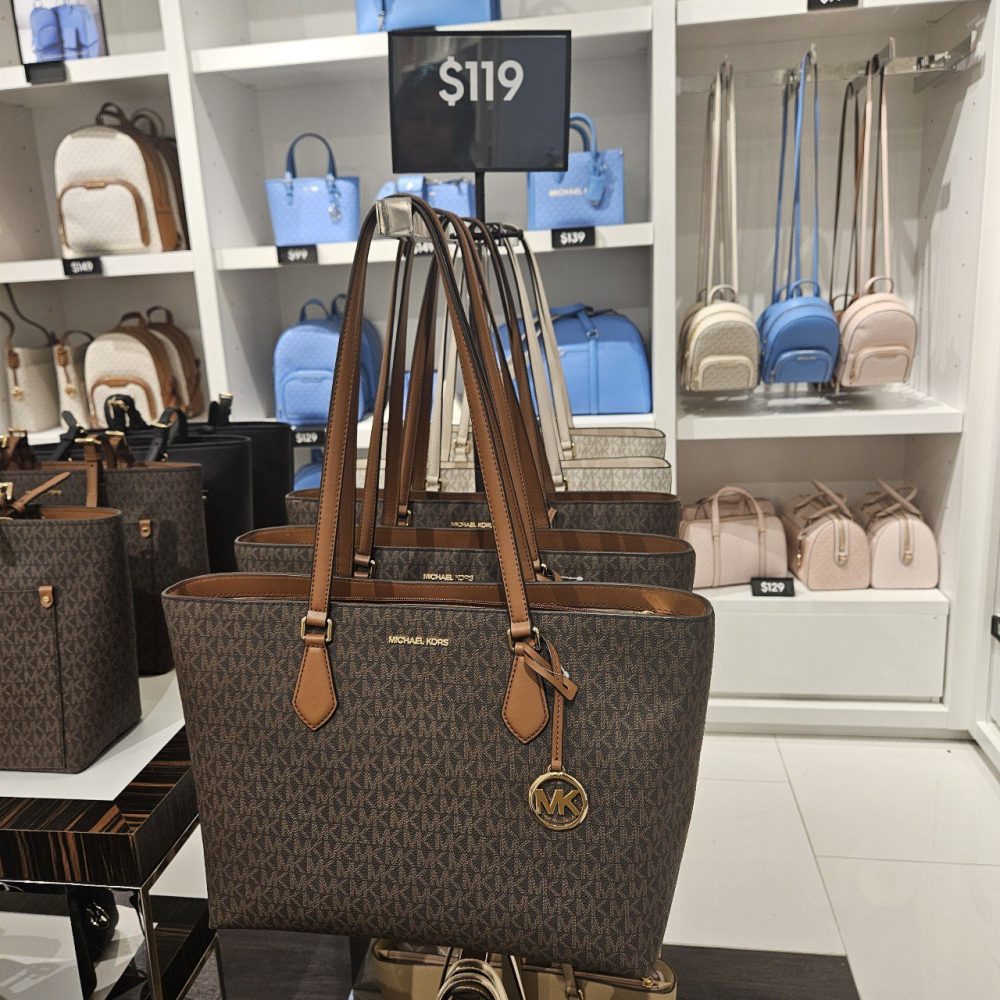 (Pre Order) Michael Kors sheila large mf tote in signature brown - Amory