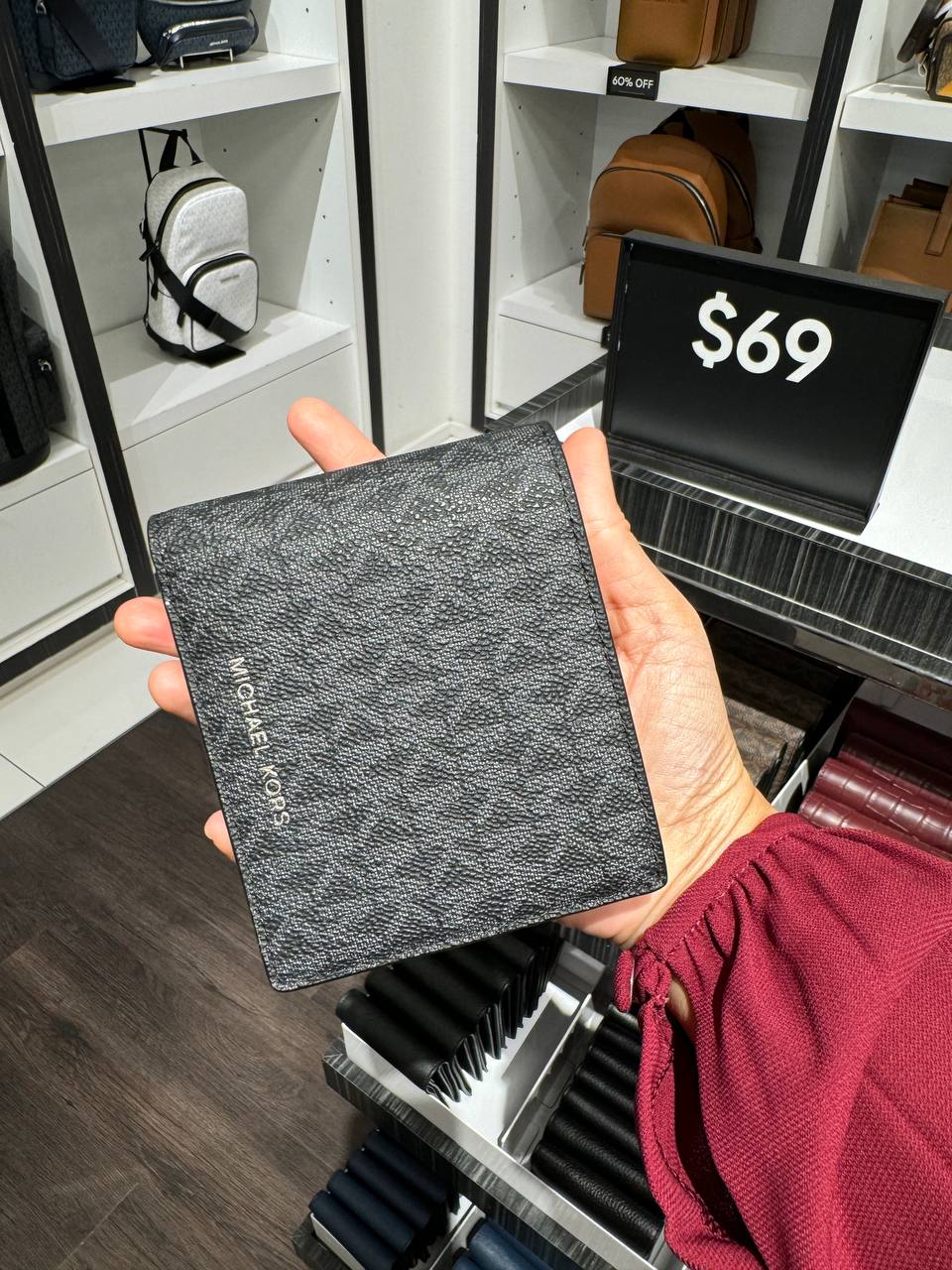 (Pre Order) Michael Kors cooper wallet in signature black - Amory